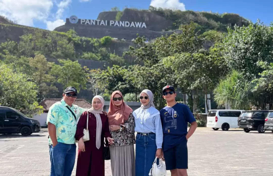 Enjoy the Beauty of South Bali Beach Duo; Beaches filled with beauty ...