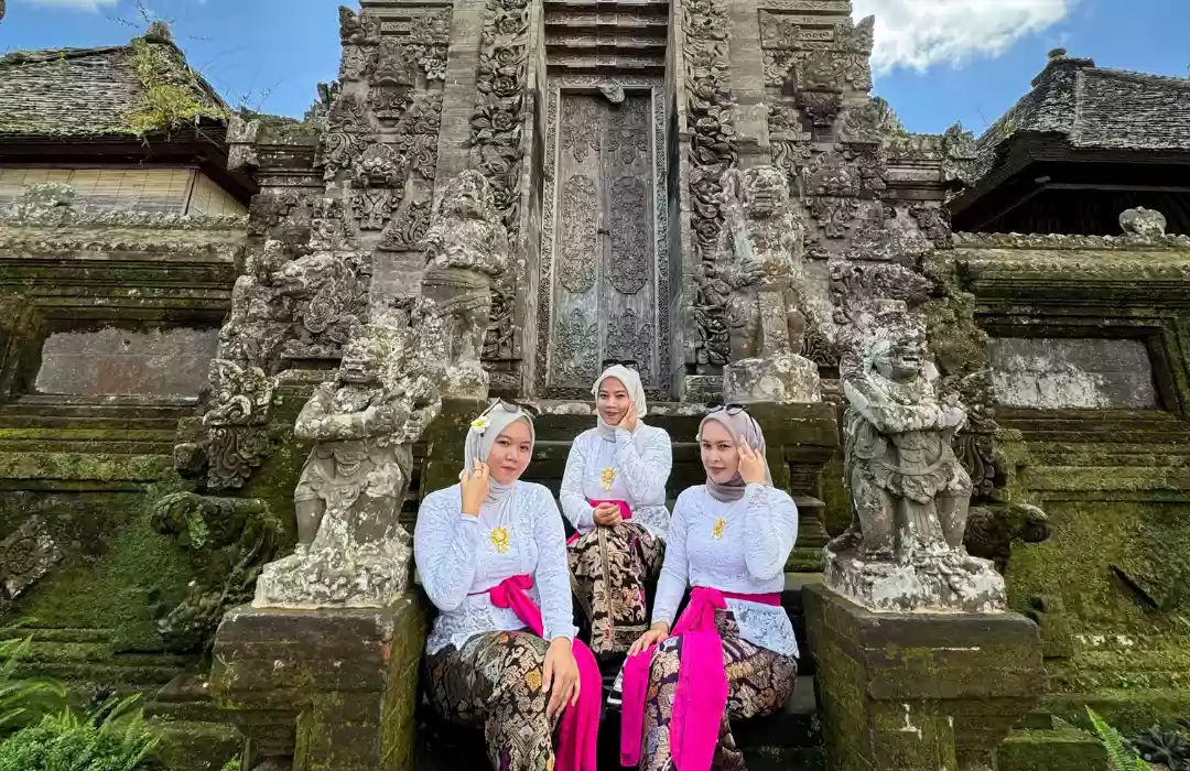 Step into the Past: Exploring the Timeless Charm of Penglipuran Village ...